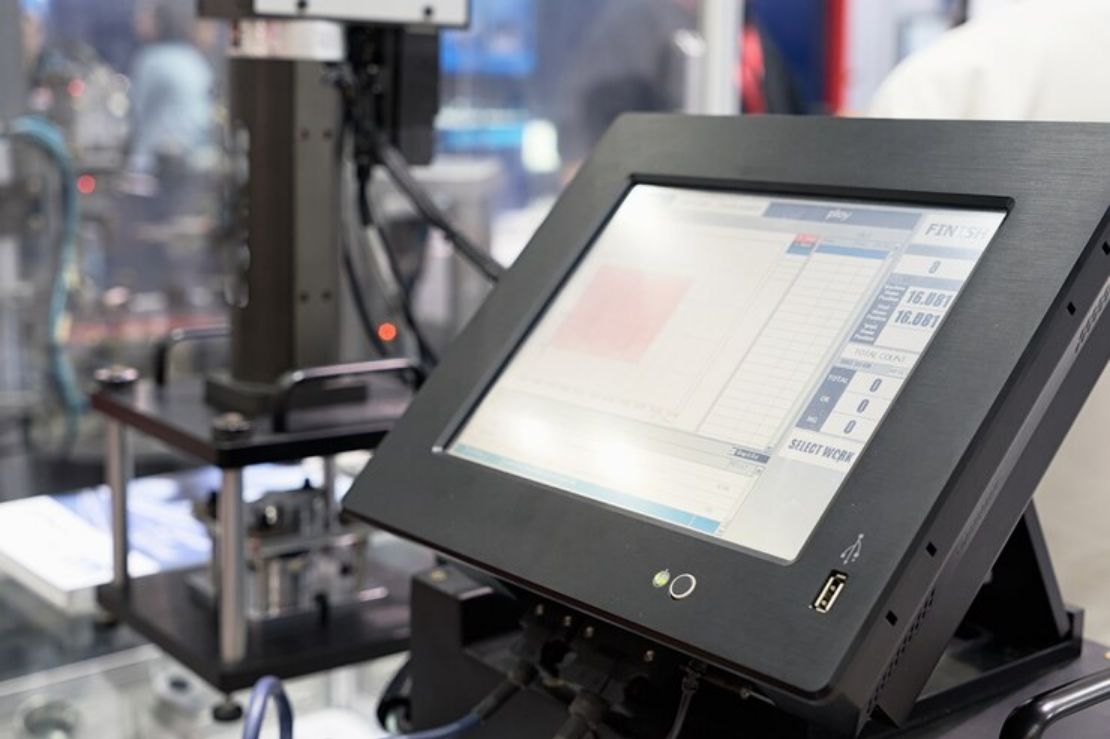 What is an Industrial PC? Benefits for Manufacturing